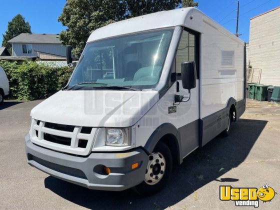 2012 Isuzu Utilimaster Reach HD Step Van | Empty Step Van for Mobile ...