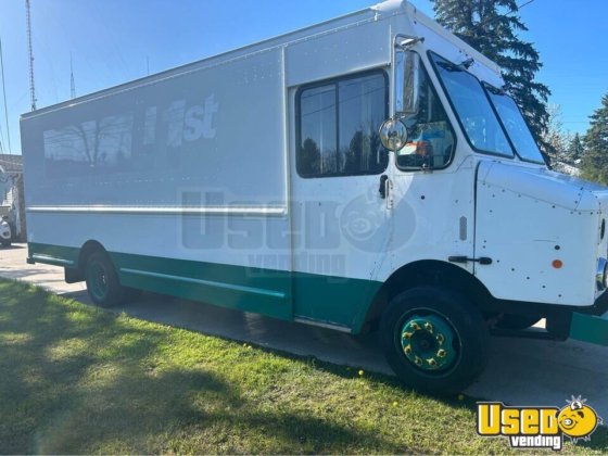 2012 Workhorse W62 Step Van | Empty Truck for Conversion in Ohio, USA