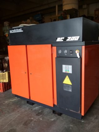 MATTEI AC 200 COMPRESSOR in Prevalle, Italy