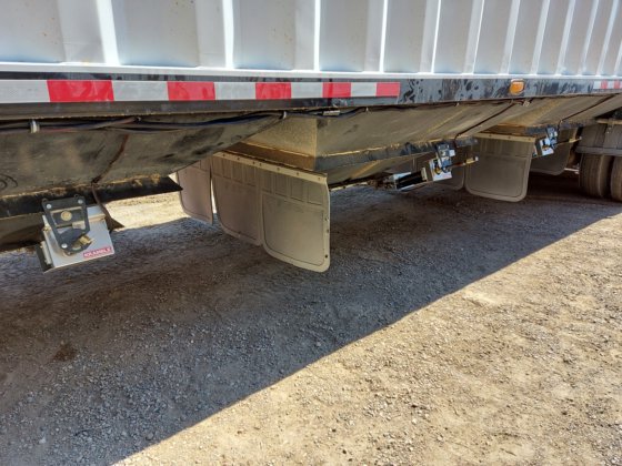 Trailer Chute System in Saskatoon, Saskatchewan, Canada