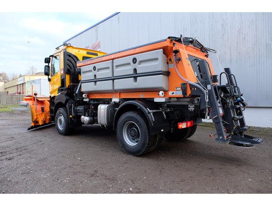 Epoke Sirius AST platform mounted salt spreader in Bicske, Hungary