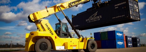Hyster RS45–46 Reach Stackers in Melbourne, Victoria, Australia