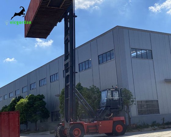 9 Ton Empty Container Handler 8 in Beijing, Beijing, China