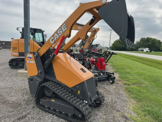 2024 CASE TL100 Mini Track Loader – EQ0035244 in Springfield, IL, USA