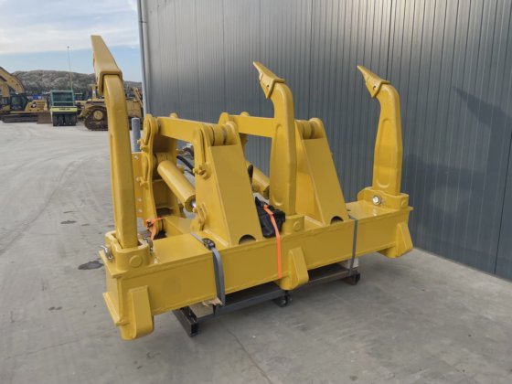 2024 KOMATSU RIPPERS — D85 in Venlo, Limburg, Netherlands