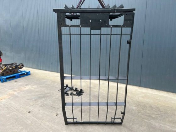 Nieuw 2025 CAT 323D Guard in Venlo, Limburg, Nederland