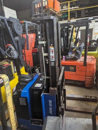 2019 Blue Giant Stacker in Ontario, Canada