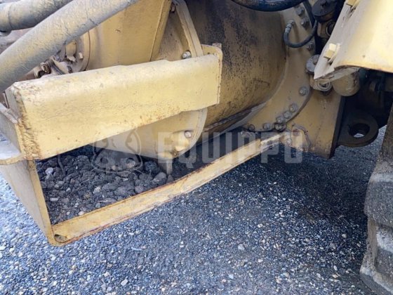 2000 Caterpillar 627F " Auger Double Engin System" Scraper 31989 in France