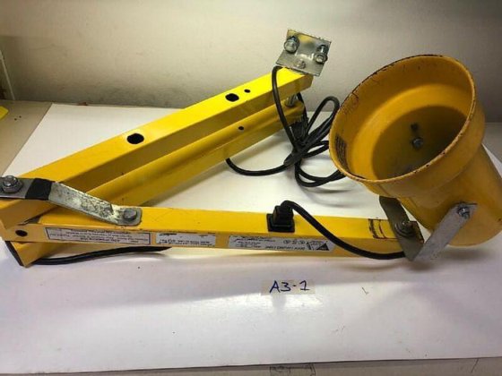 Mars Tri Lite DL40 110V Incandescent 40" Loading Dock Light in New ...