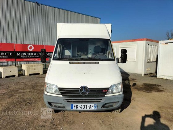 2002 MERCEDES SPRINTER in Bruges, Belgium