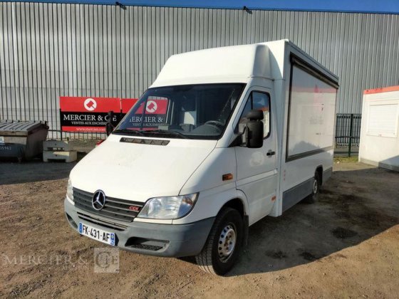 2002 MERCEDES SPRINTER in Bruges, Belgium