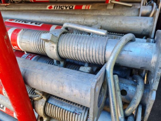 Meva ceiling props 30-350 in Ulm, Baden-Württemberg, Germany