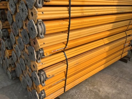 Peri Multiprop 480 in Ulm, Germany