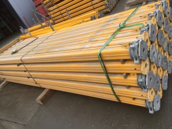 Peri Multiprop 625 in Ulm, Baden-Württemberg, Germany