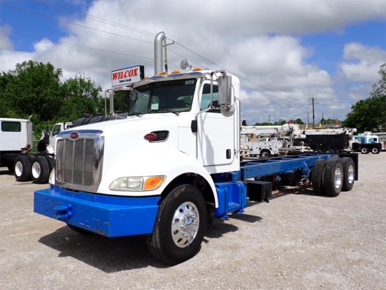 2009 PETERBILT 340 in Lowell, AR, USA