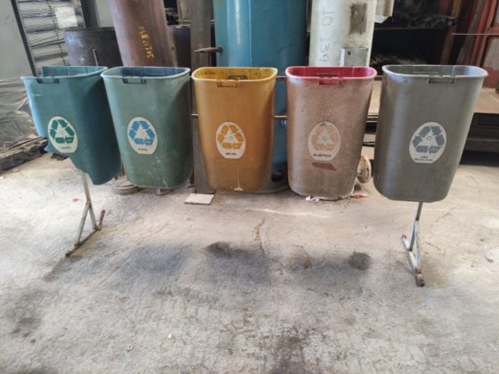 SET OF GARBAGE CANS X LITERS in São Paulo, Brazil