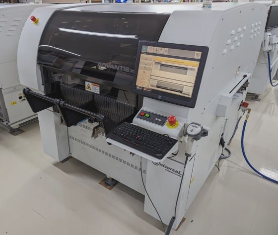 Universal Instrument AdVantisX Lightning High Speed PCB Placement ...