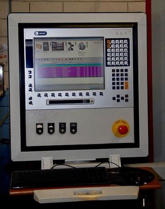 2007 Hermle C30 U in Melzo, Italy