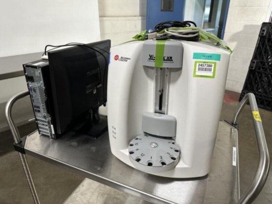 Beckman Vi-Cell XR Cell Viability Analyzer in Baltimore, Ontario, Canada