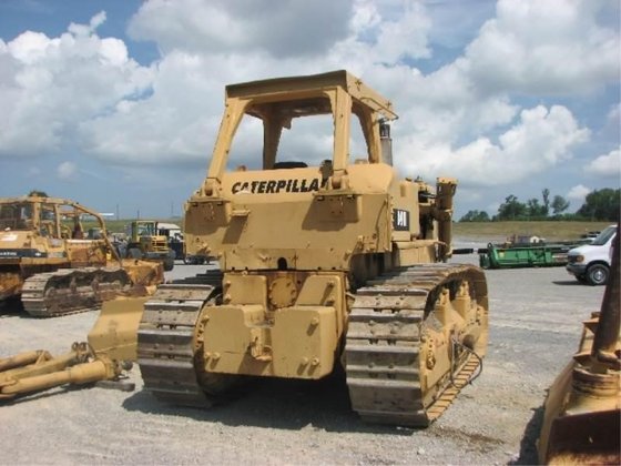 Caterpillar D9H Dozer