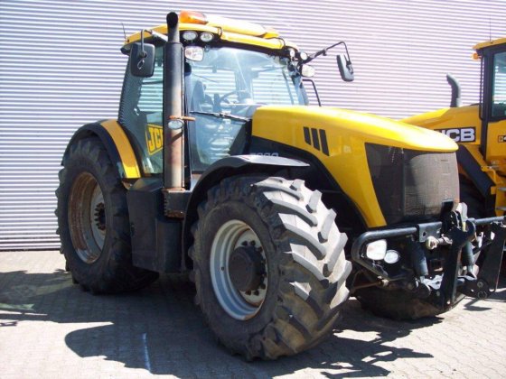 JCB FASTRAC 7230 Tractor