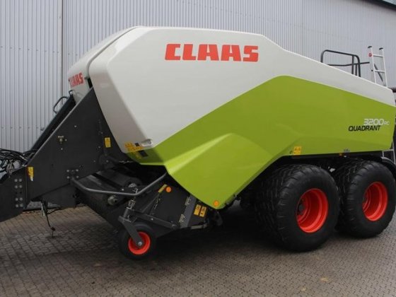 Claas QUADRANT 3200 Baler