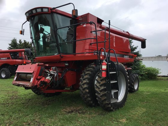 Case IH 2588 Combine