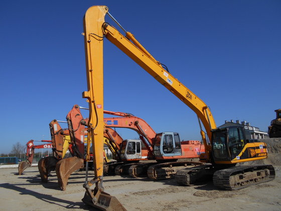 JCB JS220 LR Excavator