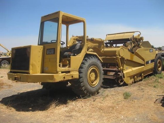 Caterpillar 613B Scraper