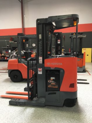Toyota 8BRU18 Reach Truck