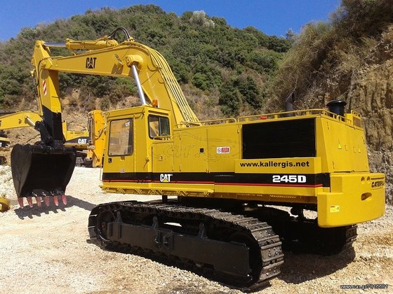 Caterpillar 245B SERIES II Excavator