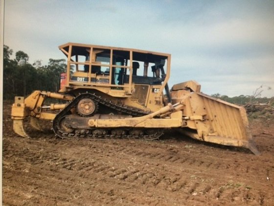 Caterpillar D9 Dozer