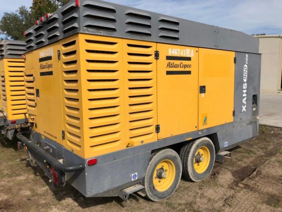 Atlas-Copco XAHS 900 CD6 Compressor