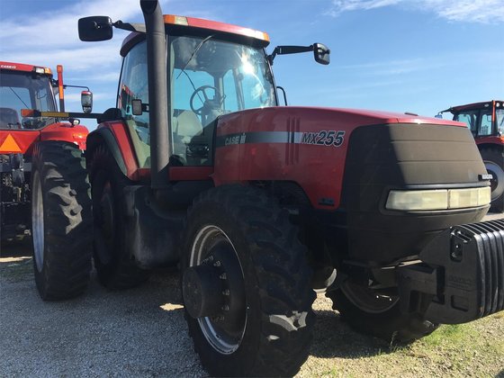 Case IH MX 255 Tractor