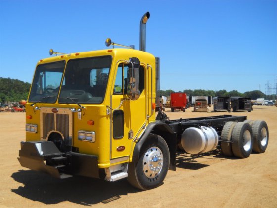 Peterbilt 320 Cab Chassis truck