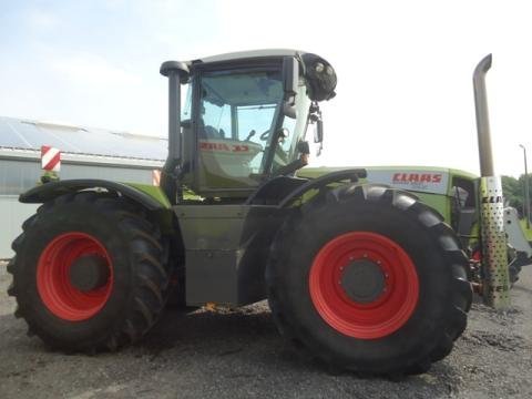 Claas XERION 3300 Tractor