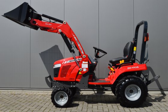 Massey Ferguson GC1705 Tractor