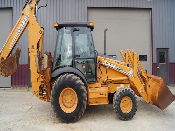 Case CE 590 SM II Backhoe Loader