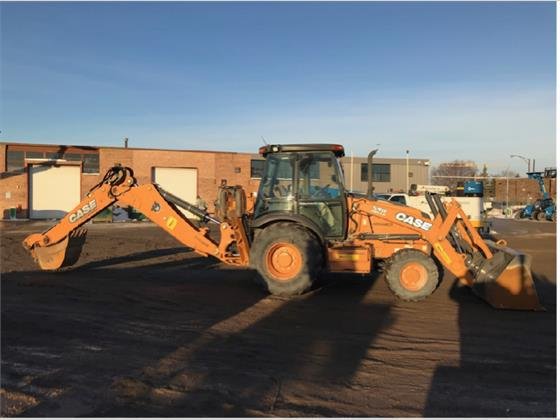 Case CE 590 SUPER N Backhoe Loader