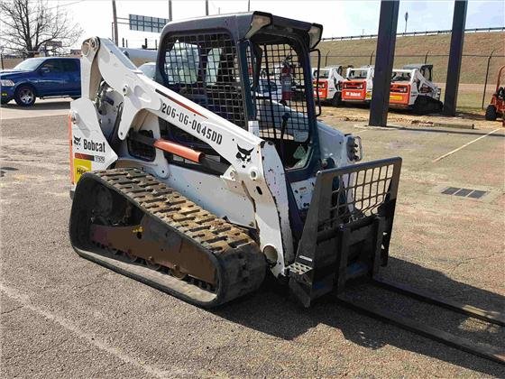 Bobcat T650 Compact Track Loader