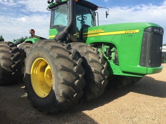 John Deere 9620 Tractor