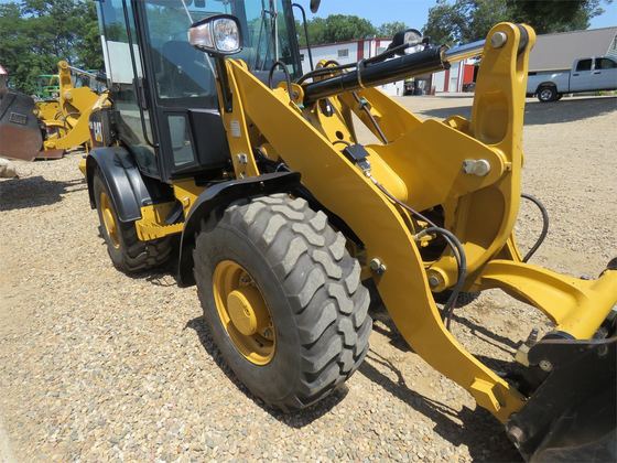 Caterpillar 906H2 Wheel Loader