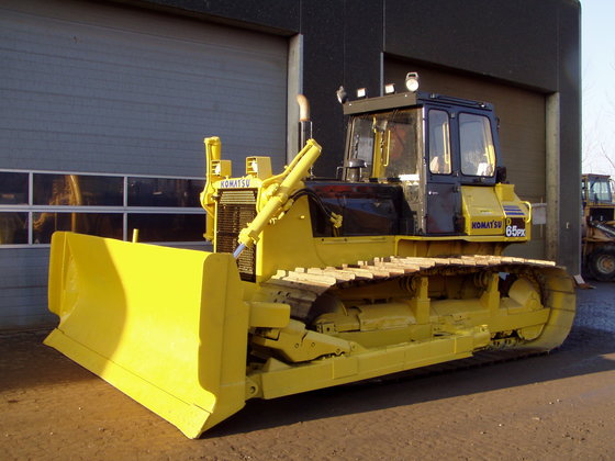 Komatsu D65P-8 Dozer
