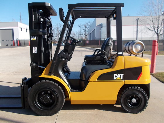 Caterpillar 2P6000 Forklift