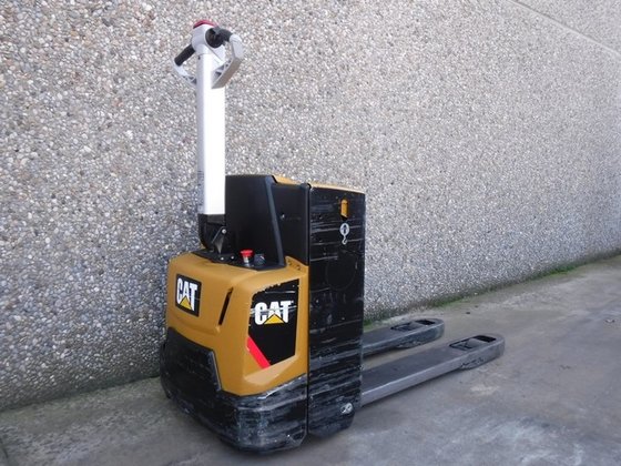 Caterpillar NPP16N2 Pallet Truck