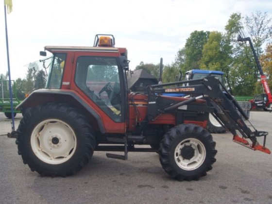 Fiat F100 DT Tractor