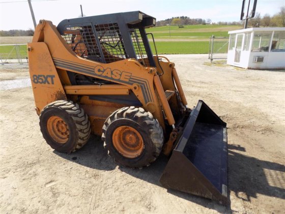 Case CE 85XT Skid Steer Loader