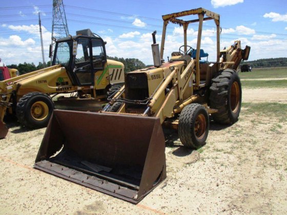Ford 555B Backhoe Loader