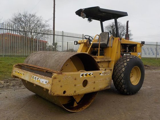Caterpillar CS-533C Compactor