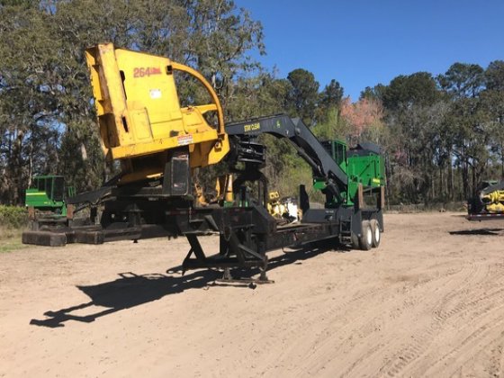 John Deere 437E Knuckleboom Loader